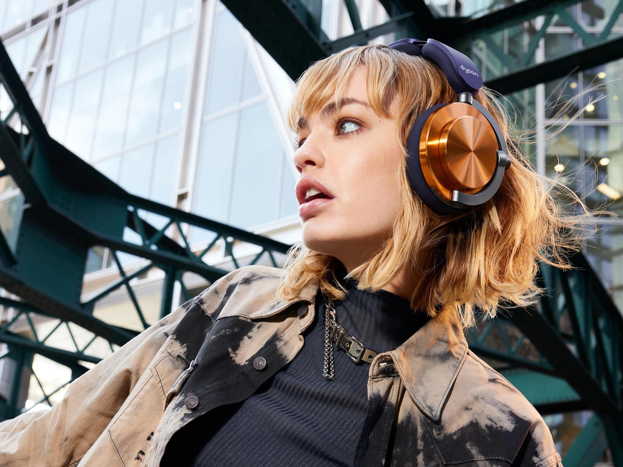 頭戴式耳機丨搣甩口罩更有型 Dyson OnTrac降噪耳機登場 消噪能力高達40dB | am730